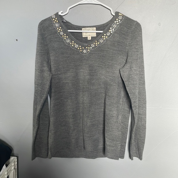 Debbie Morgan | Sweaters | Debbie Morgan M Gray Rounded Neckline ...